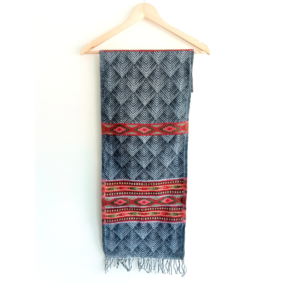 Woolen Design muffler For Men– indiascarves